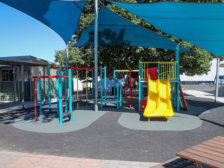 Valkstone Primary School Playground Project | adventure+